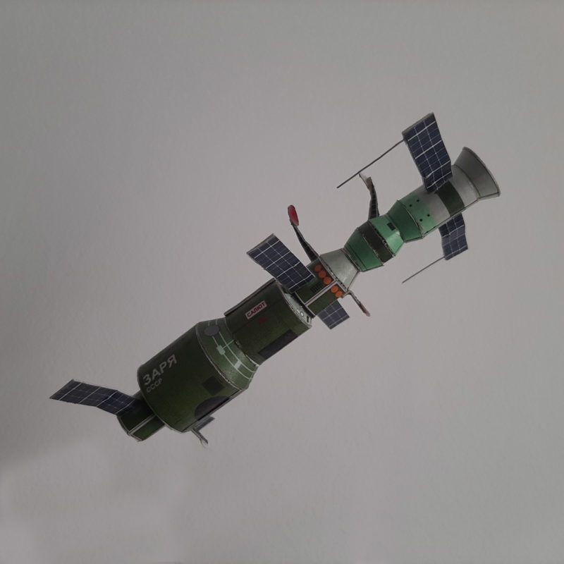 Baza orbitalna Salut 1 + Sojuz 11 - darmowy model - Gniazdo Światów